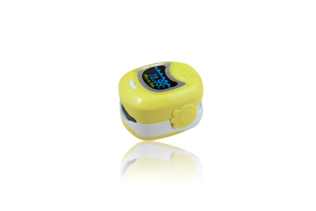 PEDIATRIC FINGERTIP PULSE OXIMETER